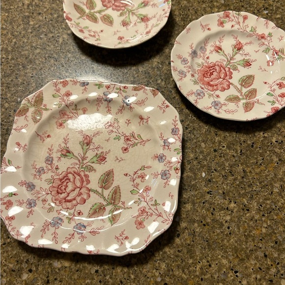 Johnson Brothers | Dining | Vintage Rose Chintz By Johnson Bros Made In ...